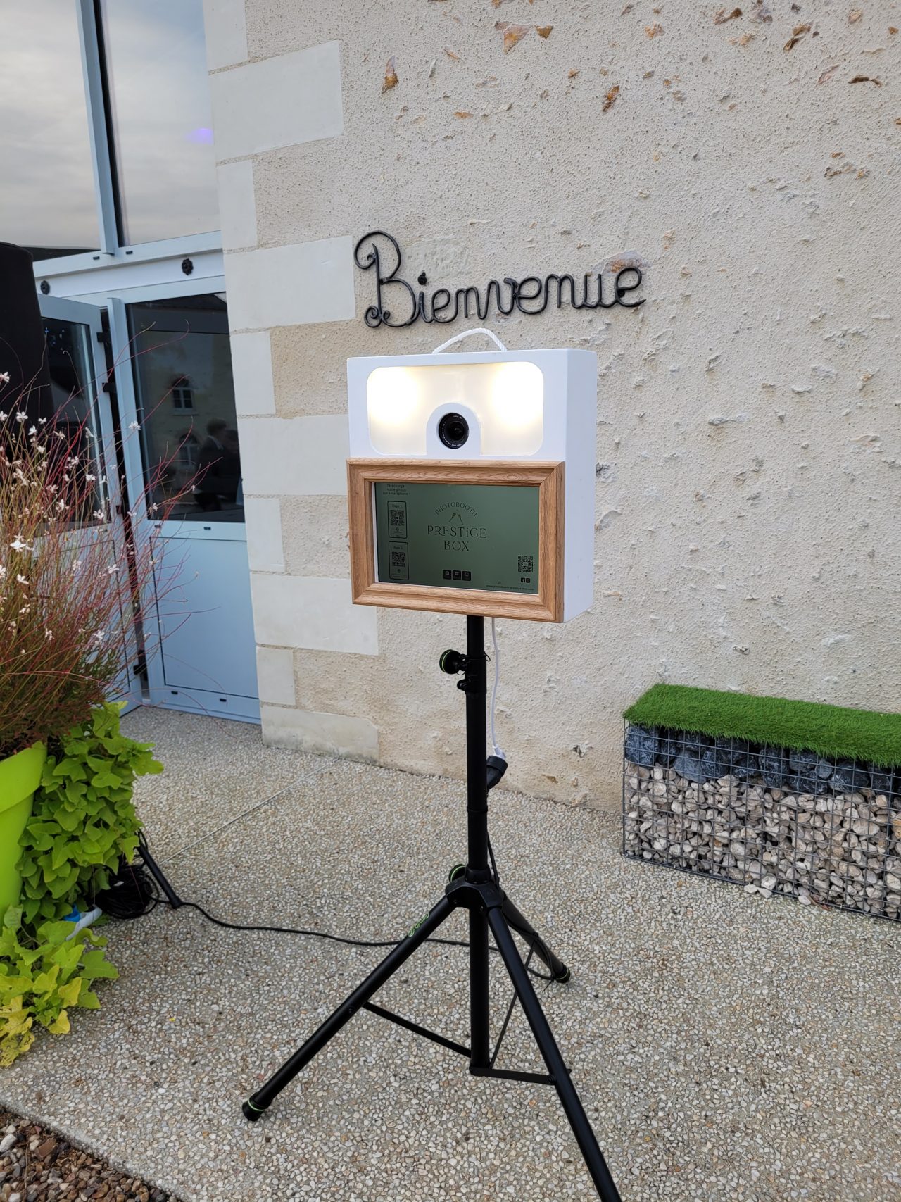 Borne Photomaton en location - PhotoBooth Prestige Box